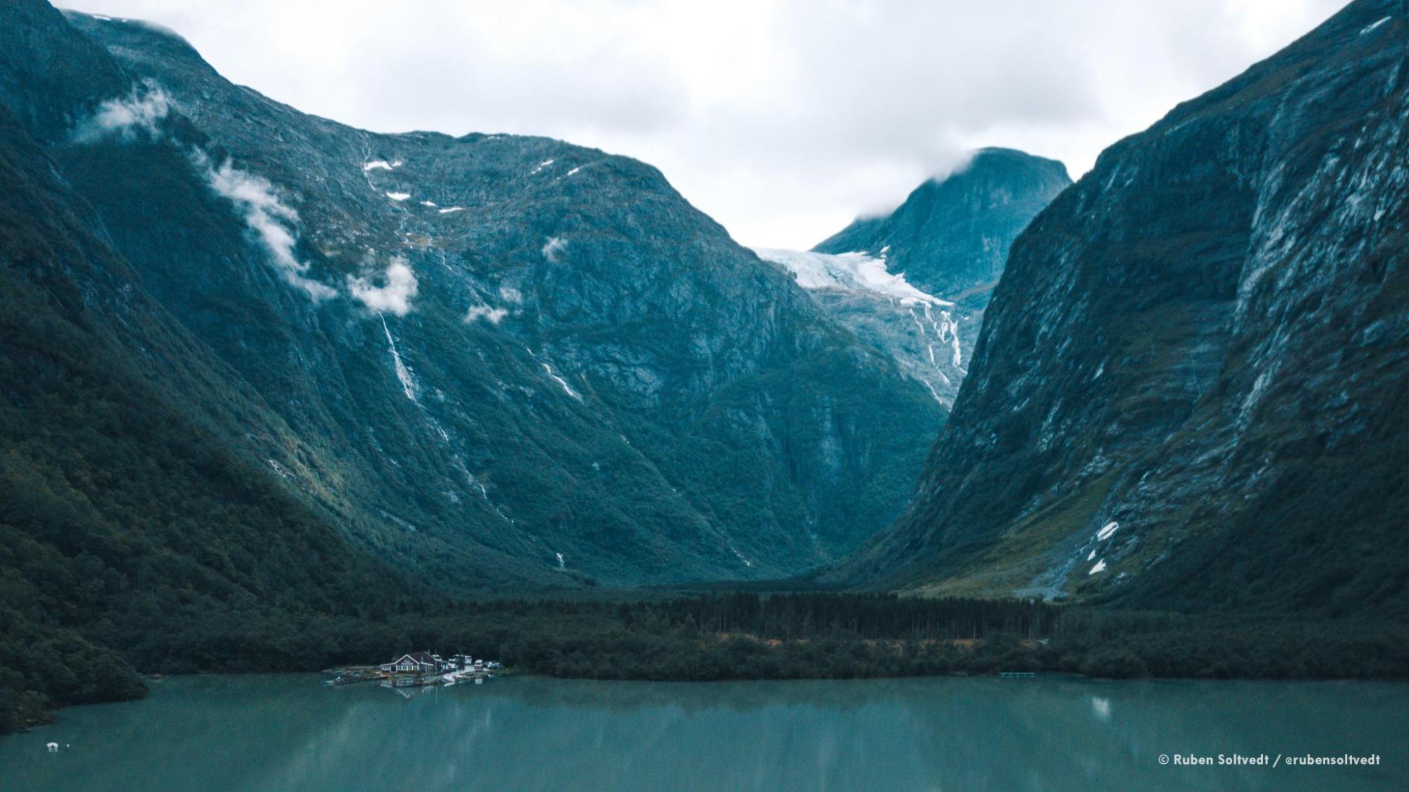 Lodalen i Loen ved Lovatnet | Visit Nordfjord